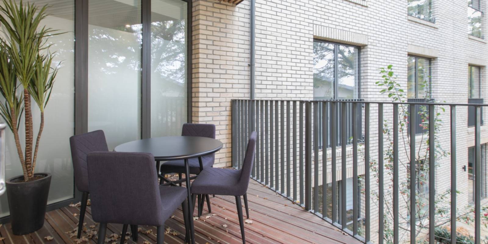 Gallery for Woodside Square, London